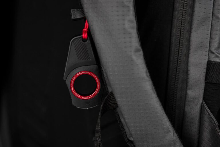 SOG Rapid Rescue with Seatbelt Cutter and Glass Breaker