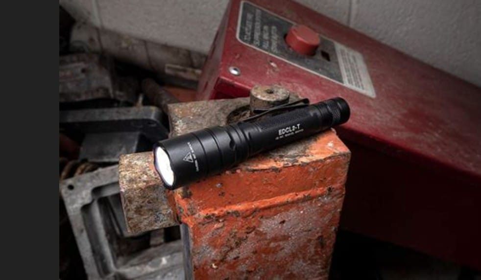 SureFire EDCL2-T Dual Output for Everyday Carry